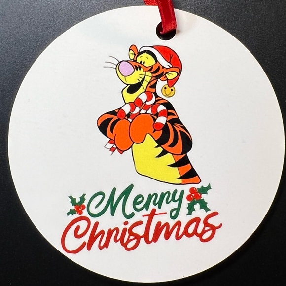 Holiday | Tigger Merry Christmas Round Christmas Ornament New | Poshmark